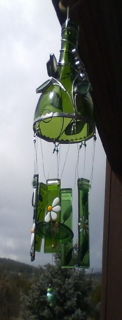 44 DIY Wine Bottles Crafts And Ideas On How To Cut Glass – Crafty Daily