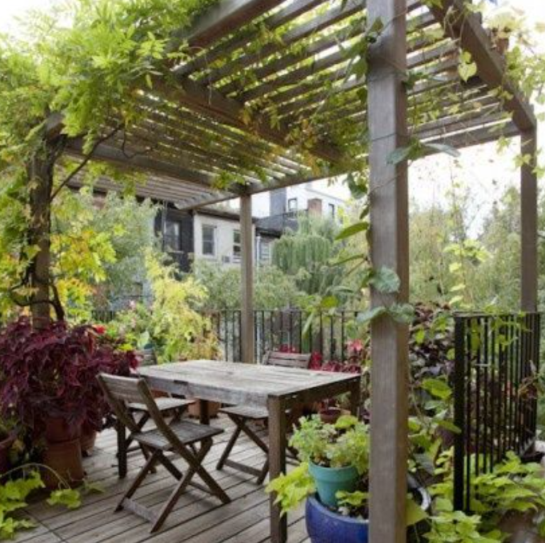 26 unique pergola ideas – a perfect space to hang out – Crafty Daily