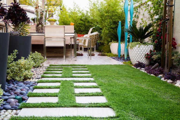 30 Ideas to Lay a Paver Walkway With Grass in Between – Crafty Daily