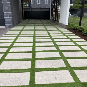 30 Ideas to Lay a Paver Walkway With Grass in Between – Crafty Daily