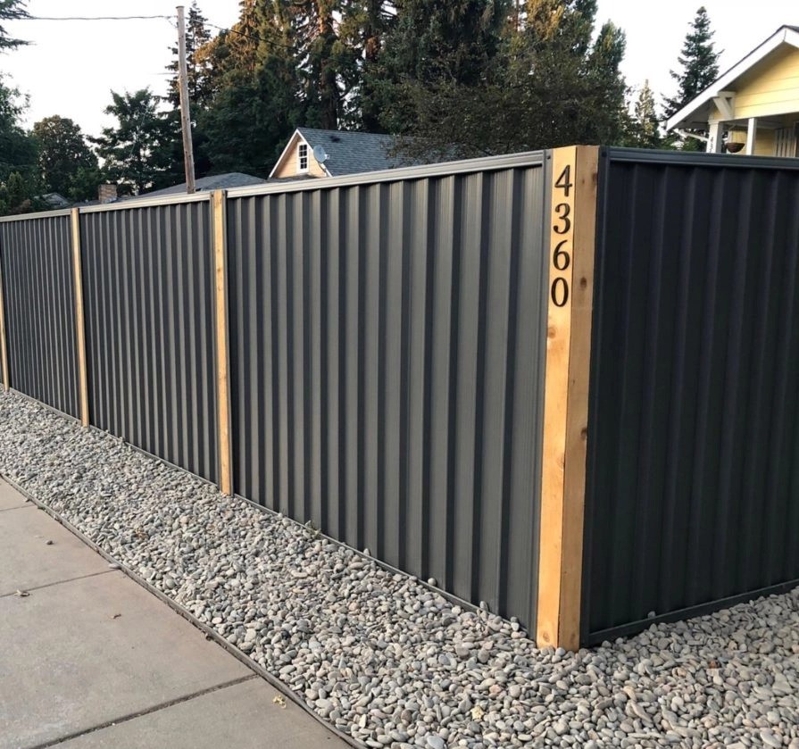 Corrugated Metal Fence Ideas To Create A Private Space With A Low