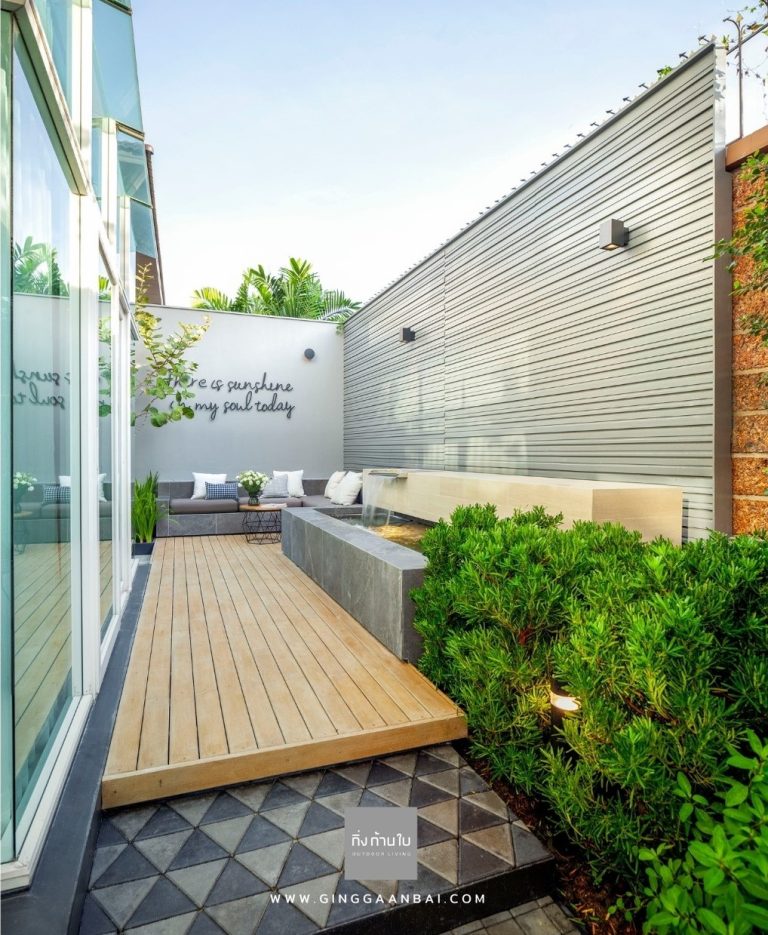 36 Ideas for Making Beautiful Use of Your “Side Yard.” – Crafty Daily