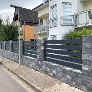45 Ideas to Inspire Your New “Boundary Wall.” – Crafty Daily