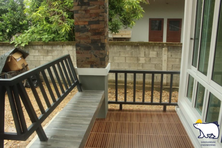 40 Ideas for “Balcony Benches” Simple Yet Warm Designs for Your ...