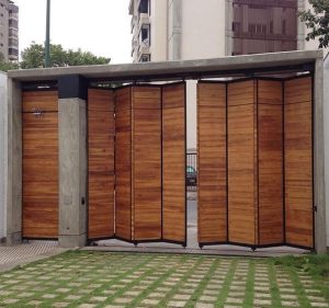 30 Best “Folding Gate” Design Ideas That Are Modern and Functional ...
